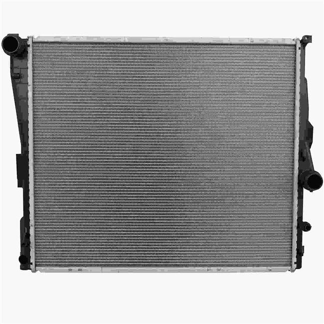 BMW X3 E83 Radiator by UAC | 17113415693